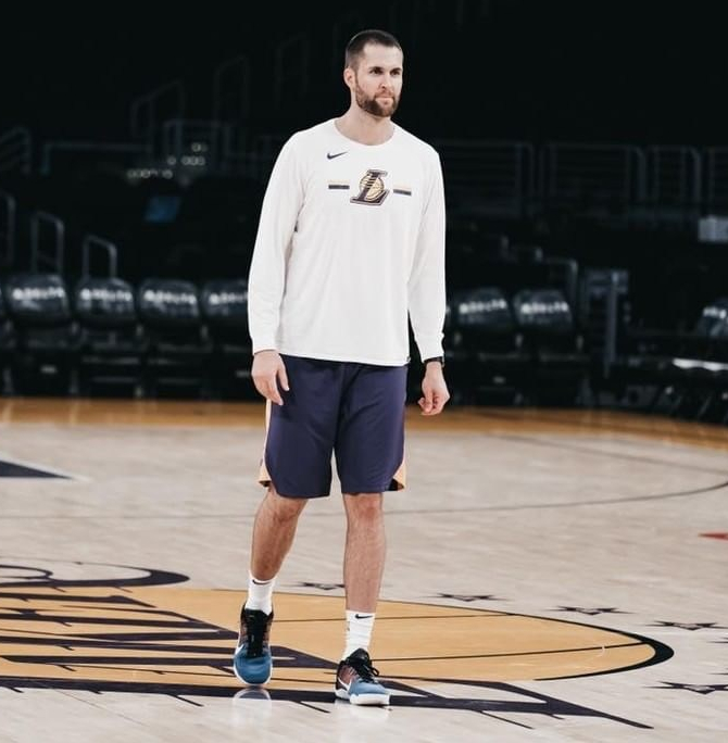 After playing days end, Dufault discovers new track as Lakers coaching ...